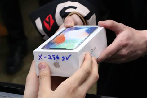 이통3사 아이폰x 정식 출시 아이폰8보다 열기 뜨거워