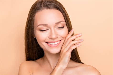 マイクロニードルパッチは効果なし？美容外科医が解説 公式コラム 美容整形・二重整形なら共立美容外科
