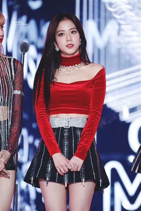 BLACKPINK S Jisoo Is A Visual Queen With Perfect Proportions Here Are