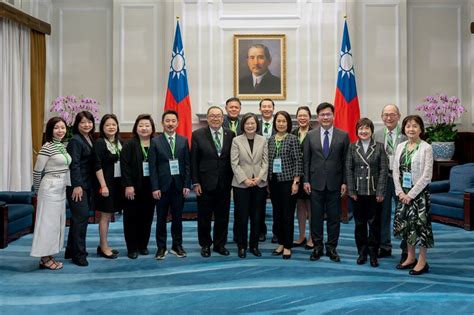蔡英文鼓勵台商回台投資 「投資台灣三大方案」累計投資金額已逾2兆元
