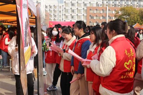 马克思主义学院开展学雷锋志愿服务活动 宿迁学院马克思主义学院