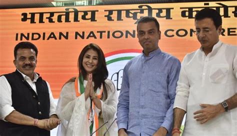 Lok Sabha Elections 2019 Sanjay Nirupam Teams Up With Urmila Matondkar