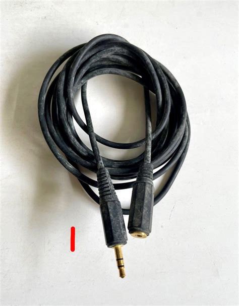 Free Old Assorted Cables Computers And Tech Parts And Accessories Cables