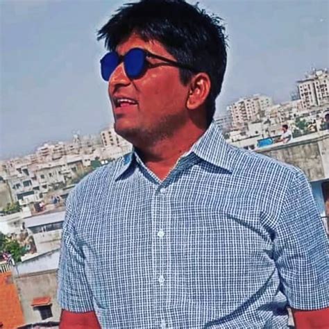 Pratik Limbachiya Pmlimbachiya • Threads Say More