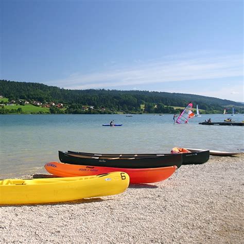 La région Camping municipal de Saint Point Lac