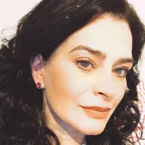 Avocat Roman Londra Uk Andreea Moscovici Londra Si Manchester