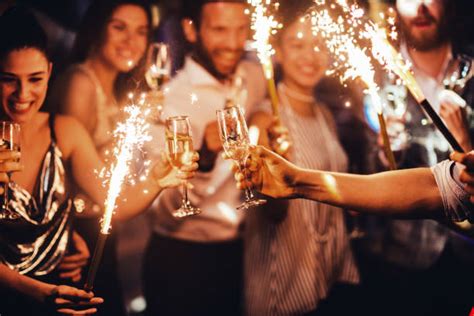 4675500 Fotos Bilder Und Lizenzfreie Bilder Zu Party Istock