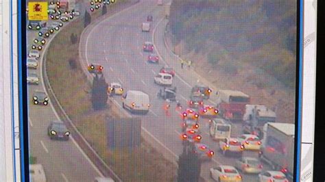 Reabierta la AP en Sant Cugat del Vallès tras un accidente