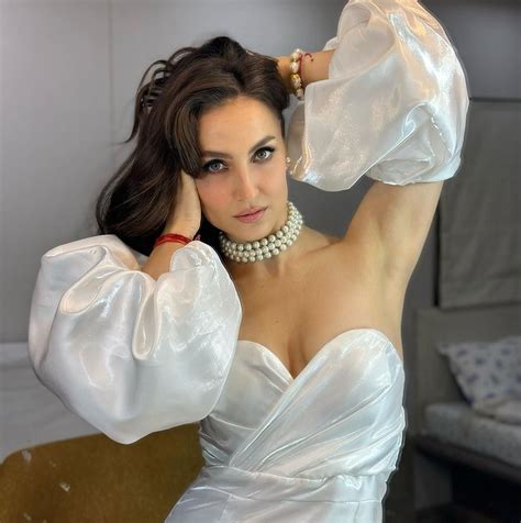 Elli Avram Rarmpitfantasy