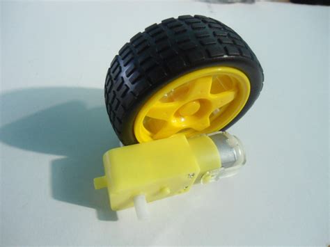 Motorreductor Con Llanta Para Robot Móvil Arduino Pic 5900 En