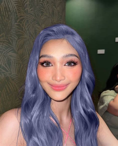 Bini Meme In 2025 Pretty Brunette Cute Makeup Looks Pretty Selfies