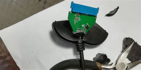 暴拆一条USB3 0易驱线 拆机乐园 数码之家