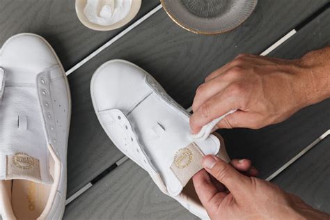 How To Clean White Leather Shoes Try These Cleaning Tricks