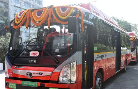 Mumbai Best Starts Premium Bus Service On Thane Bkc Route