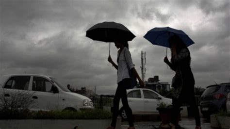 ఏపీ తెలంగాణకు ఎల్లో అలర్ట్ Heavy Rains Are Predicted In Ap And