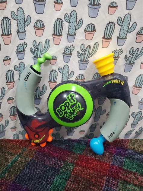 Vintage Bop It Extreme 2 Talking Handheld Game Hasbro 2002 As Is Tested
