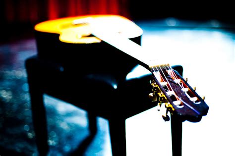 Iskrica Multimedia Project Mednarodni Mladinski Filmski Tabor V Plešivem Goriška Brda Ita