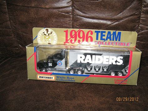 Oakland Raiders 1996 Tractor Trailer Matchbox Collectibles 3923584431