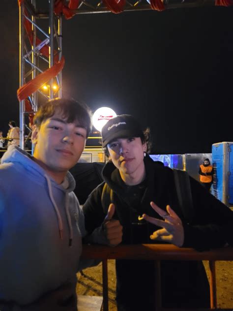 Spreen Updates 2 11 on Twitter RT Axel Nei conseguí la foto con