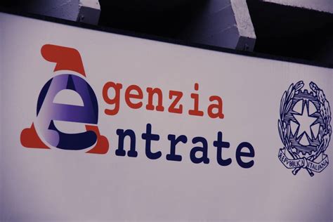 Bonus Di 1 000 Euro Ai Dipendenti Dell Agenzia Delle Entrate