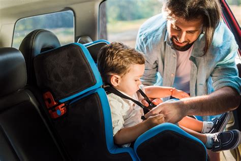 Rehausseur En Voiture Jusquà Quel âge