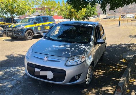Carro Roubado Há 4 Anos Em Minas Gerais é Recuperado Pela Prf Em