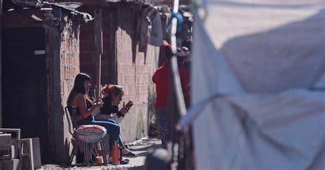 Más De La Mitad De Los Argentinos Son Pobres Los Dramáticos Datos Del Informe Que Publicó El