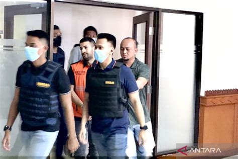 Buronan Interpol Yang Ditangkap Di Bali Jaringan Mafia Italia ANTARA