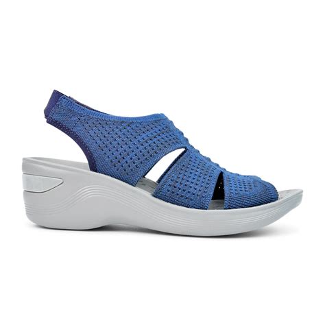 Naturalizer Bzees Double Up Wedge Sandal Batabd