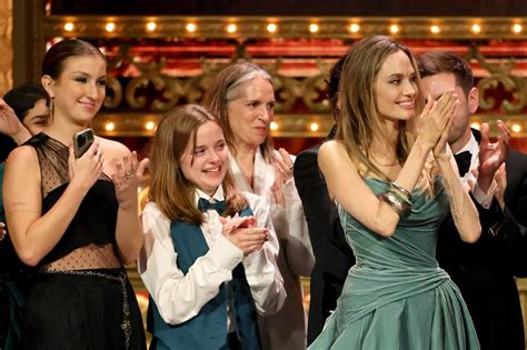 Angelina Jolie And Daughter Vivienne 16 Get Matching Tattoos It