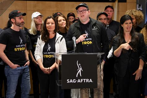 El Sindicato De Actores De Hollywood Señala Desacuerdos Con La Oferta