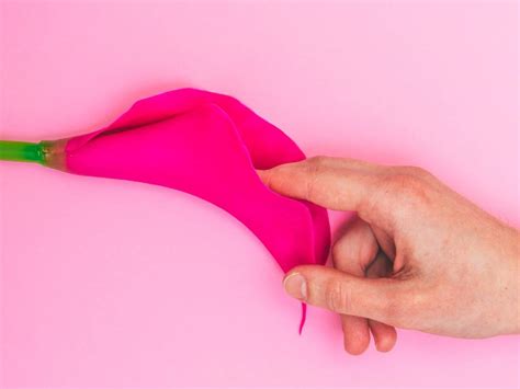 How To Get In Touch With Your Body By Giving Your Vagina A Yoni Massage