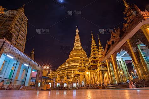 缅甸仰光大金塔夜景