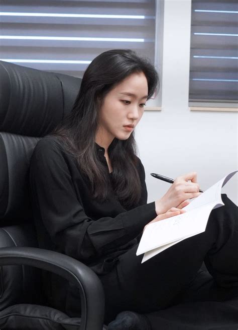 Pin By Koreanaddict On Kim Go Eun Kim Go Eun Style Kim Go Eun