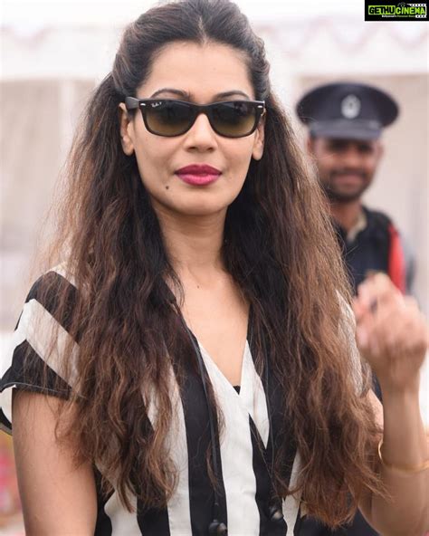 Payal Rohatgi Instagram Vision Smartlink Networking Pvt Ltd एक