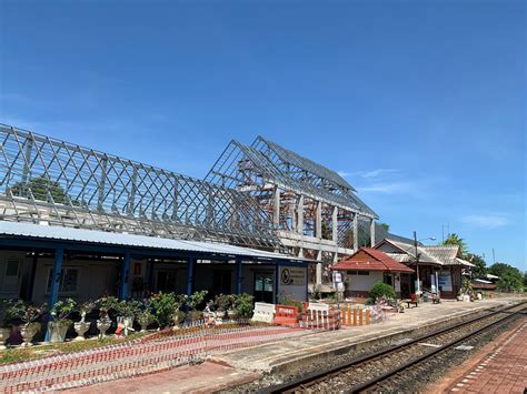 ค่าตั๋วสองบาท ค่าไฟสองหมื่น เฮ้ย รถไฟนี่หว่า