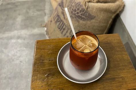 三軒茶屋のドーナツ屋「park Store」のチーズクリームたっぷりのドーナツ Flatt