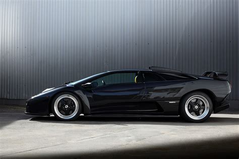 Rare Lamborghini Diablo Gt Gets Carbon Fiber Accents From Topcar