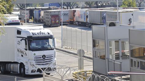 Девет души в ареста след акцията на „Капитан Андреево” Nova Bg