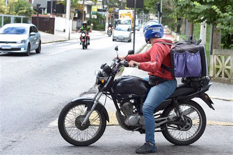 O motoboy nosso de cada dia profissão se destaca durante pandemia