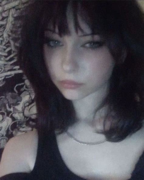 Pin By 🍓 On Kina。 Cute Makeup Pretty People Hair