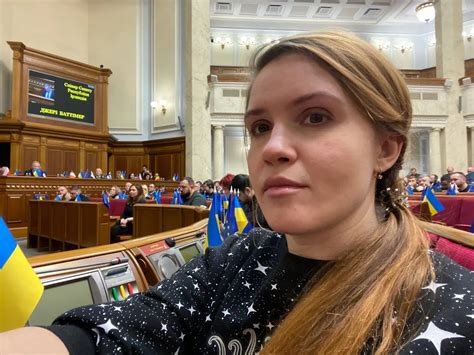Критикующая Залужного депутат Рады Безуглая покидает партию Слуга народа