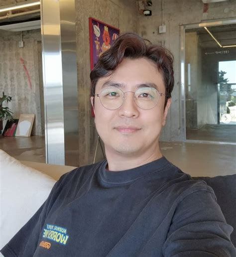 인`스타`그램 세상 `박지윤과 이혼` 최동석 `동반자` 언급`보고 싶었는데 미안해` Zum 뉴스