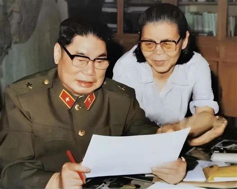 开国上将杨得志老当益壮 80岁再娶妻 夫妻俩一起生活了4年 知乎