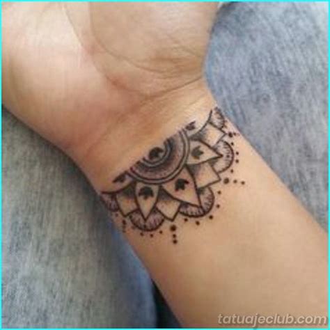 Tatuajes De Muñeca Para Mujer Pequeña Mujer