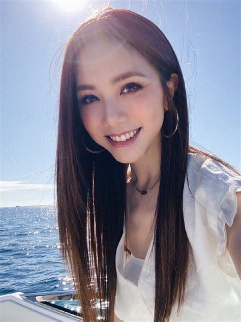 追星卻不知道「gem」是什麼意思？鄧紫棋親口解釋英文名背後涵義竟和外婆有關！