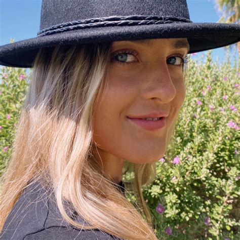 Meet Jake Browning Girlfriend Stephanie Niles