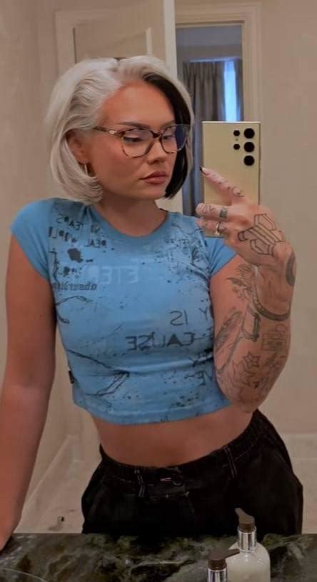 Better Pic From Her Tik Tok 🔥🔥 R Sidegirlies
