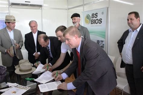 BSBIOS e Emater assinam termo de cooperação para fomento de canola para