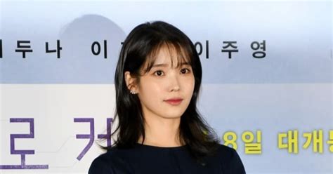 아이유 강동원 브로커 리딩 때까지 파워 연예인 수더분해 보이더라[27th Biff]